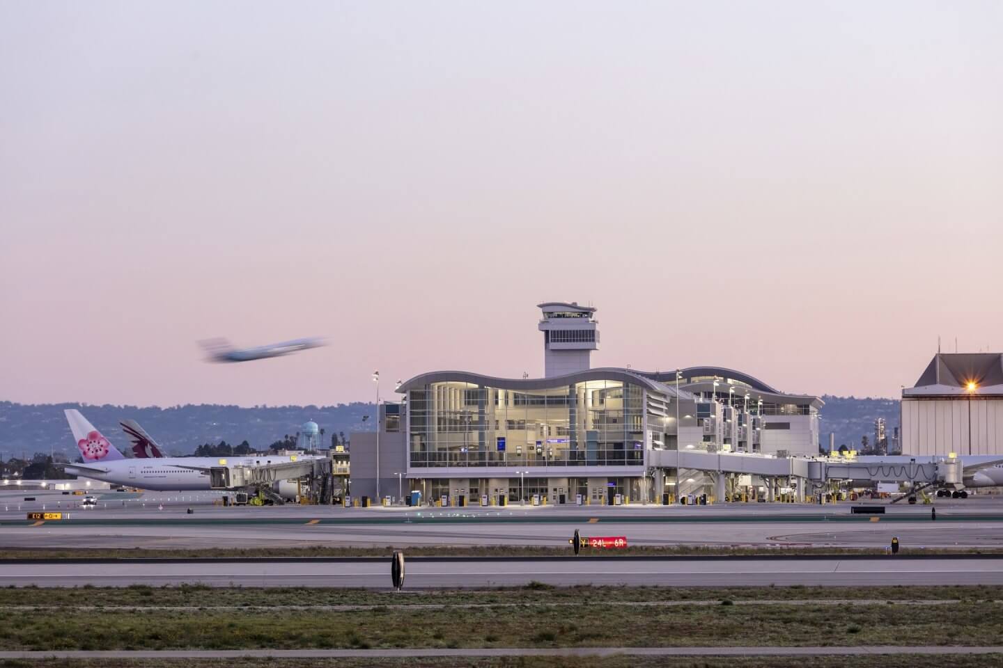 LAX West Gates at Tom Bradley | Corgan