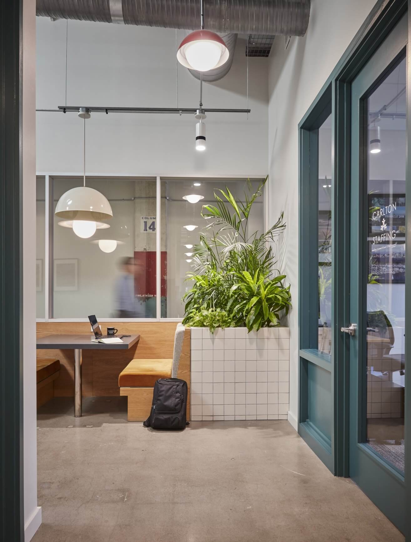 Common Desk | Corgan