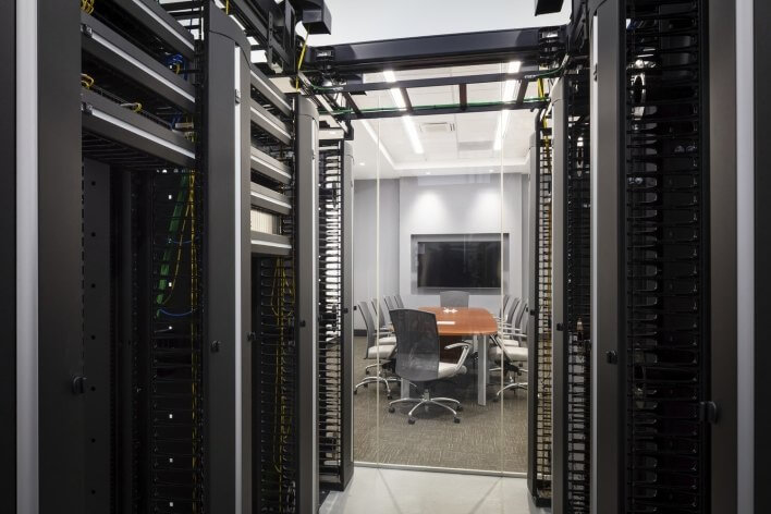 CoreSite CH2 Data Center | Corgan