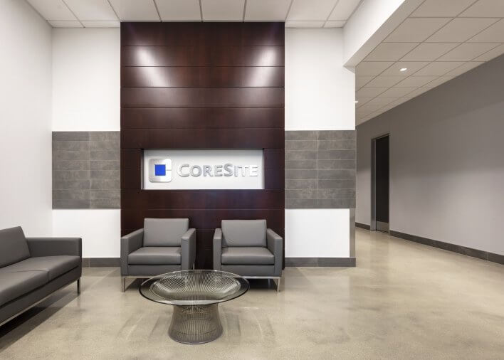 CoreSite CH2 Data Center | Corgan