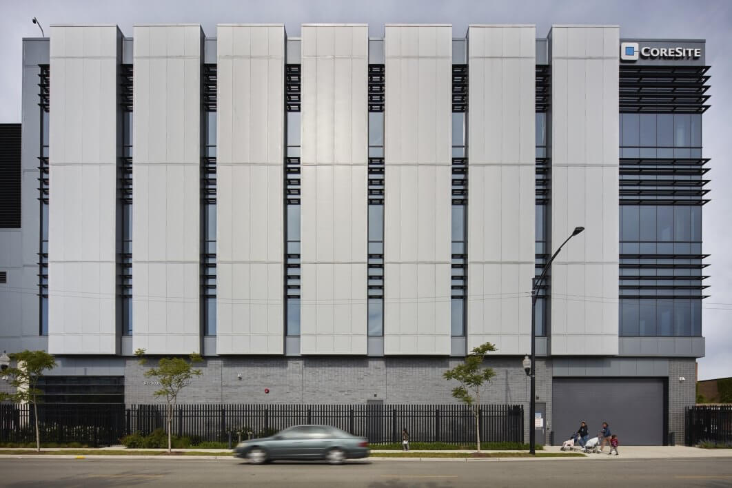 CoreSite CH2 Data Center | Corgan